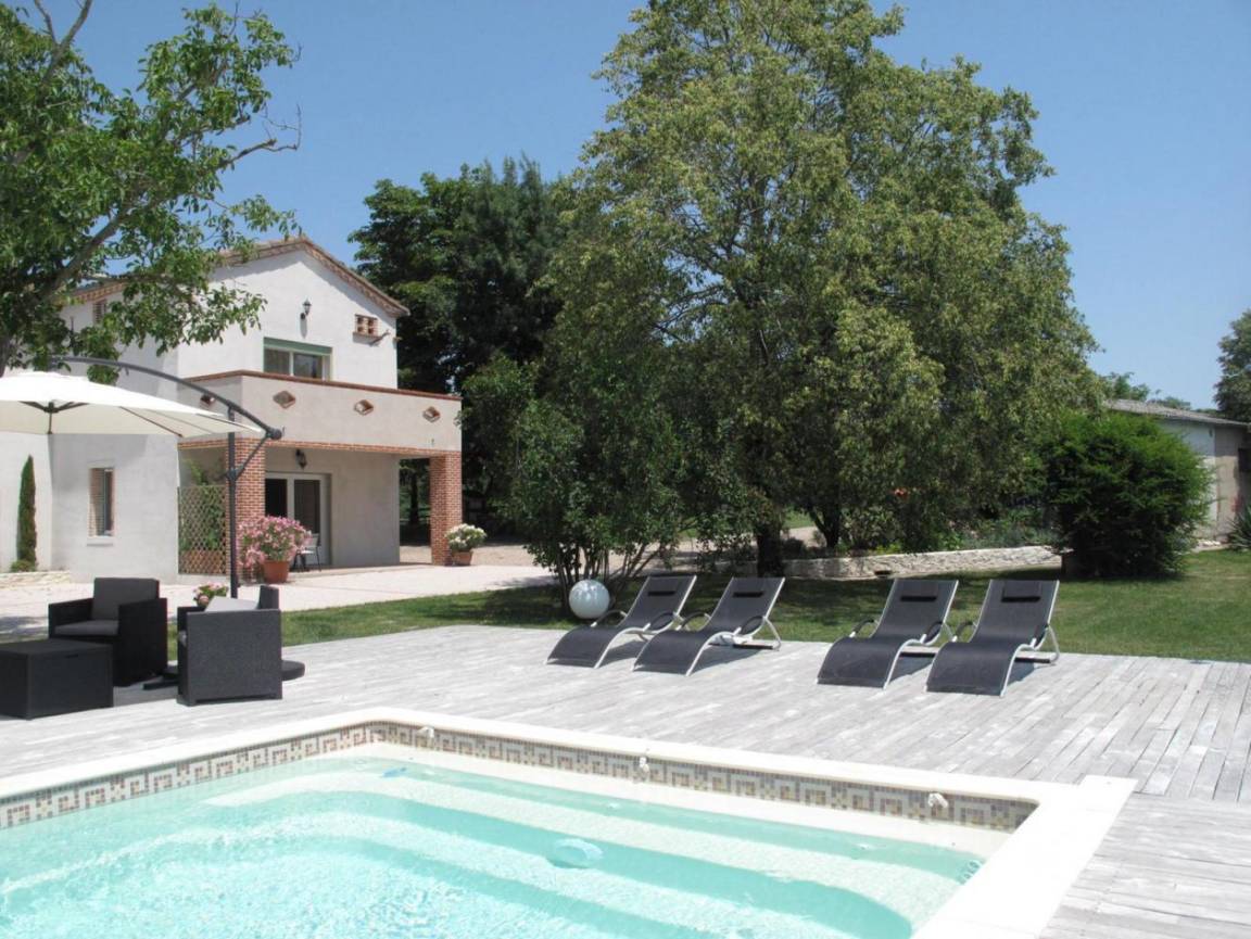 100 M² Gîte ∙ 2 Chambres ∙ 4 Personnes - Albi