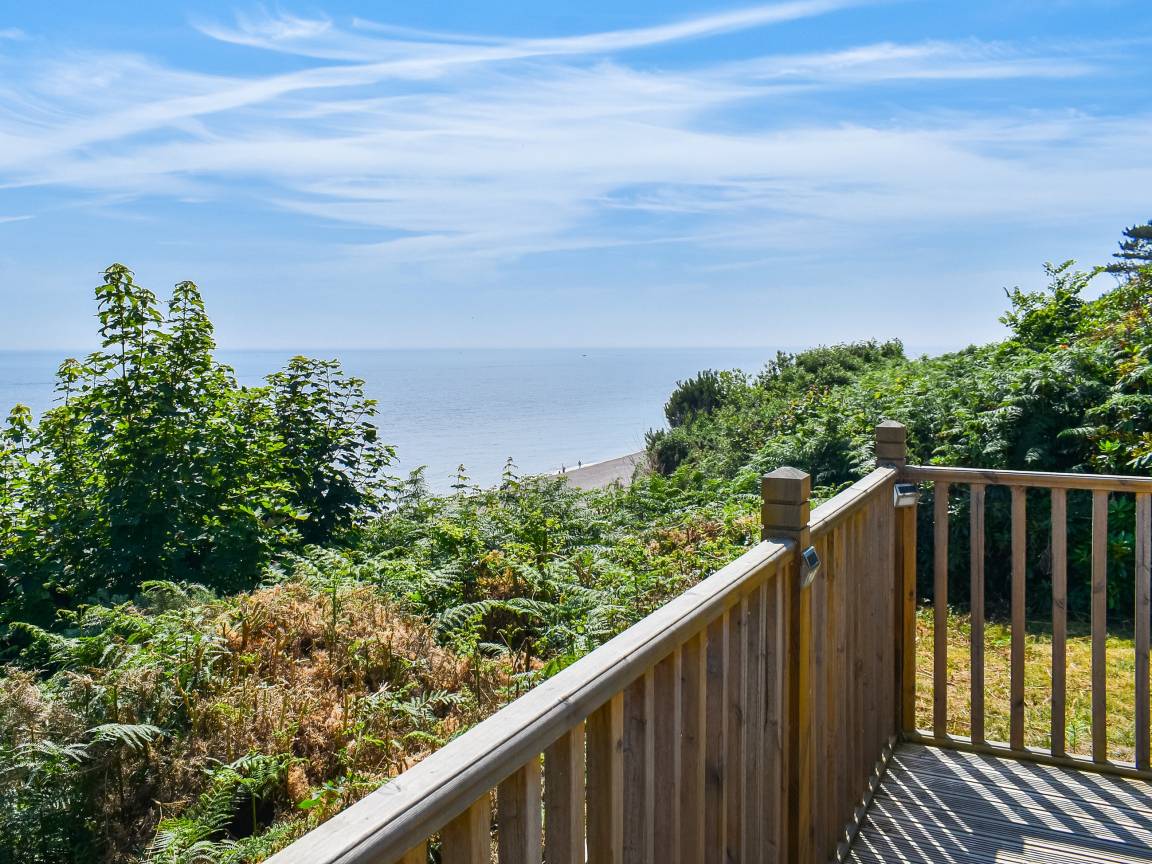 Cottage ∙ 2 Bedrooms ∙ 4 Guests - Lowestoft
