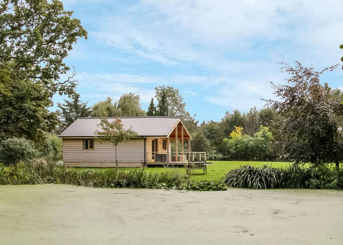 Chalet ∙ 2 Bedrooms ∙ 4 Guests - Shropshire