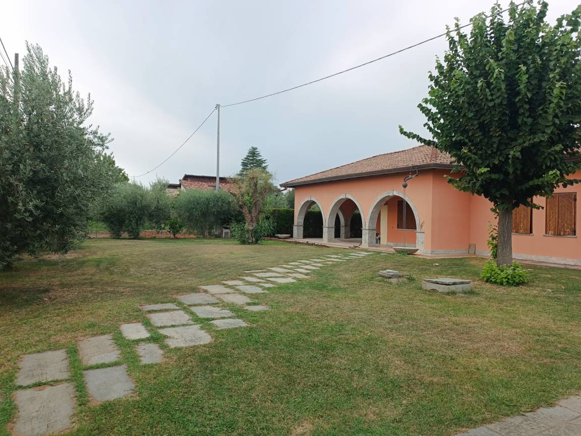 Villa ∙ 3 Bedrooms ∙ 6 Guests - Scanzano Jonico