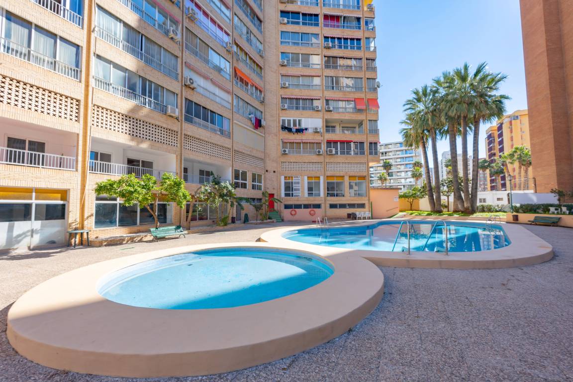 75 M² Appartement ∙ 2 Chambres ∙ 7 Personnes - Benidorm