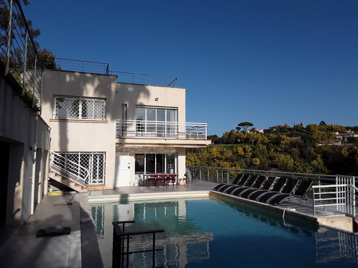 243 M² House ∙ 7 Bedrooms ∙ 14 Guests - Cannes