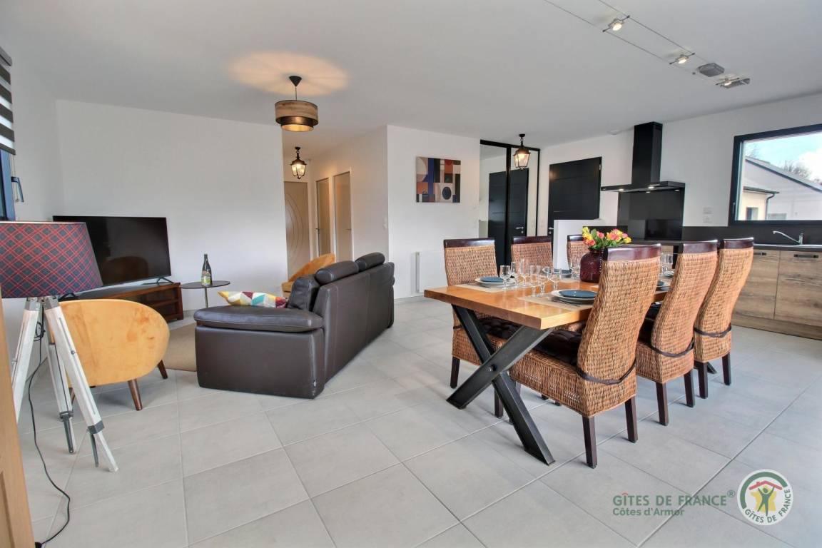 72 M² Gîte ∙ 2 Chambres ∙ 4 Personnes - Erquy