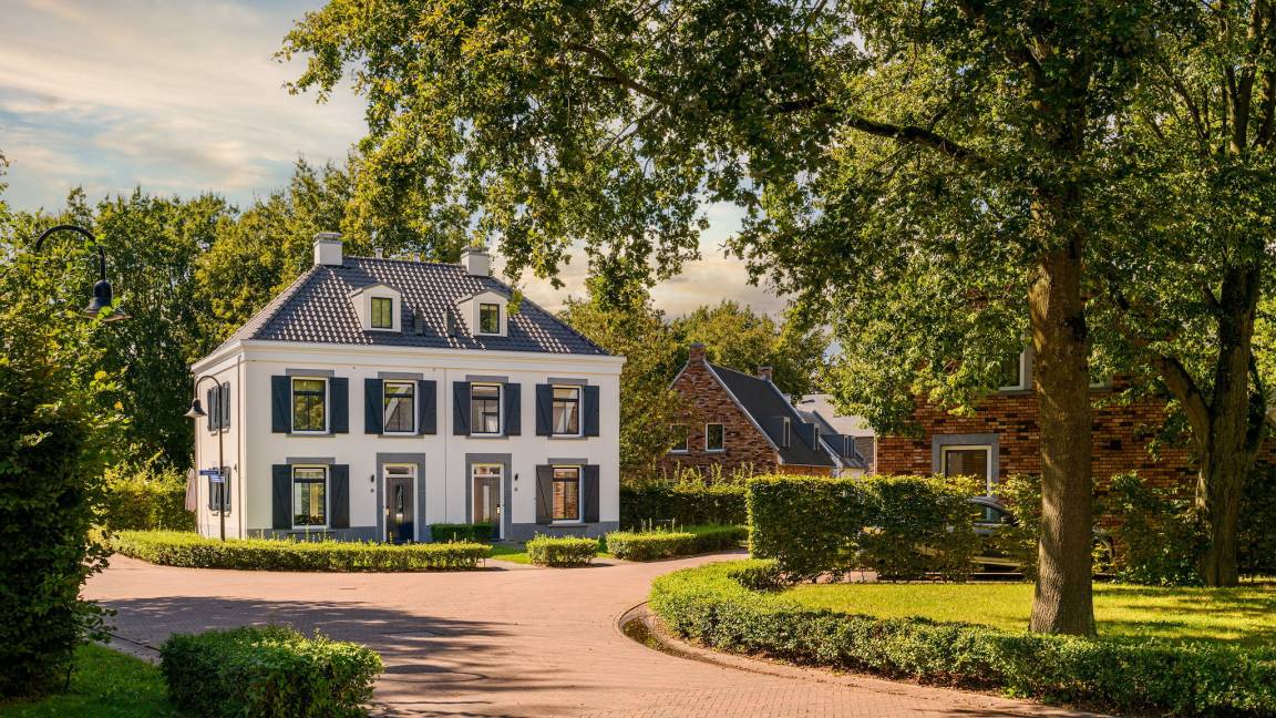 122 M² Bangalô ∙ 4 Quartos ∙ 8 Hóspedes - Maastricht