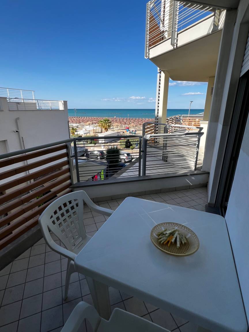 30 M² Apartment ∙ 3 Guests - Roseto degli Abruzzi