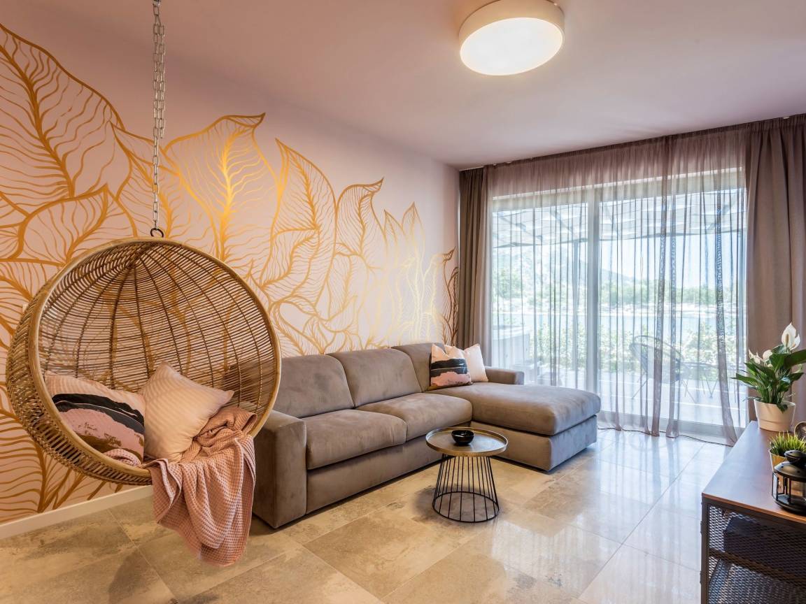 90 M² Ferienwohnung ∙ 2 Schlafzimmer ∙ 6 Gäste - Omiš