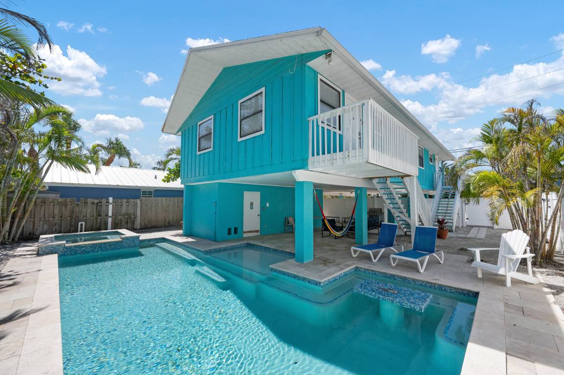 70 M² House ∙ 2 Bedrooms ∙ 6 Guests - Holmes Beach, FL