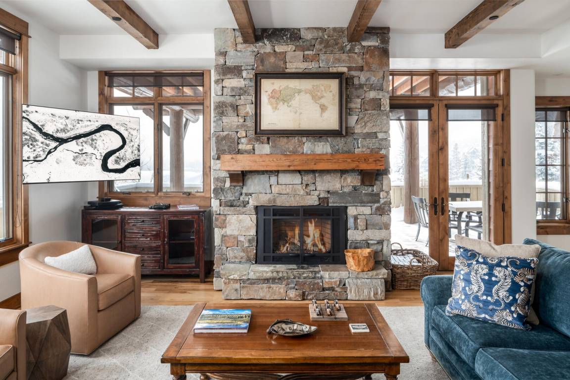 Condo ∙ 3 Bedrooms ∙ 8 Guests - Mirror Lake, Gallatin Gateway