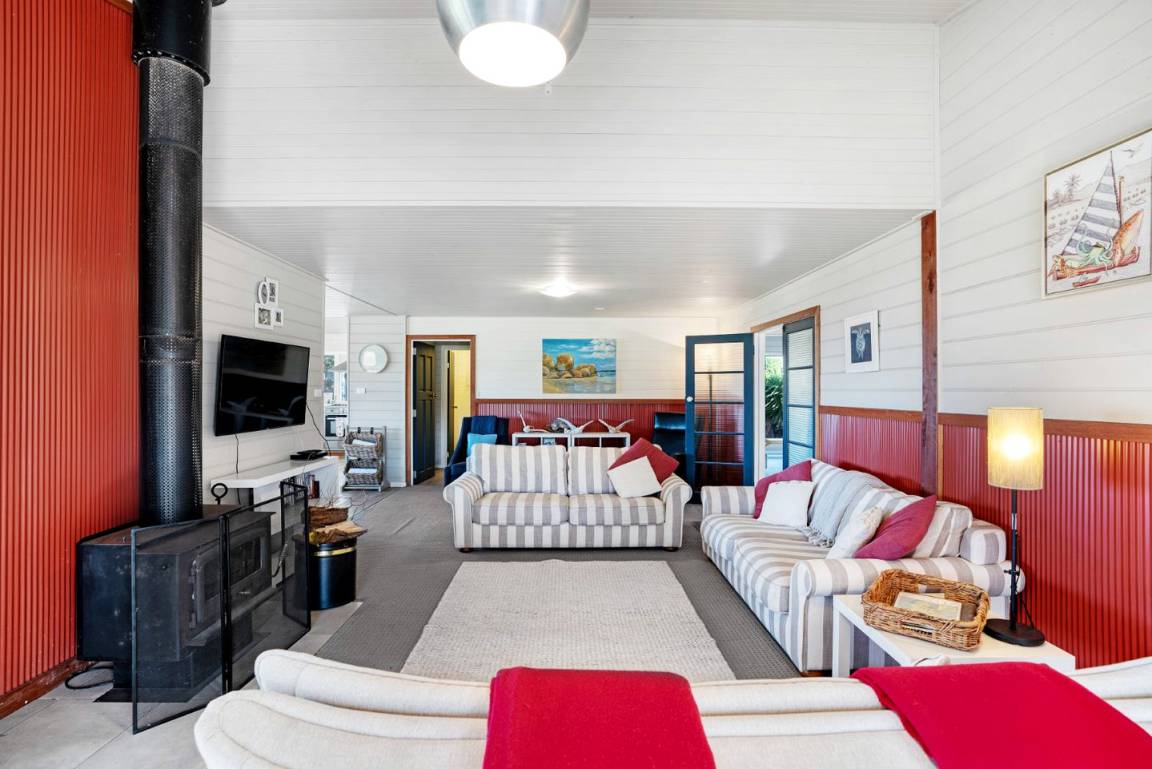 House ∙ 3 Bedrooms ∙ 10 Guests - Sandy Point
