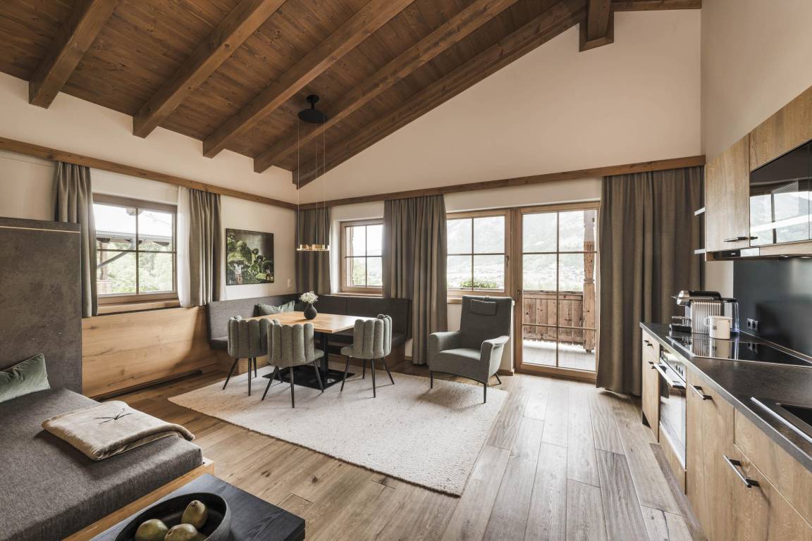 72 M² Aparthotel ∙ 2 Schlafzimmer ∙ 6 Gäste - Kaltenbach