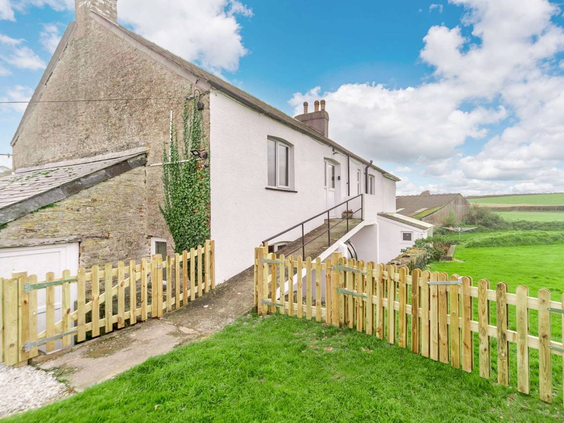 Cottage ∙ 2 Bedrooms ∙ 4 Guests - Liskeard