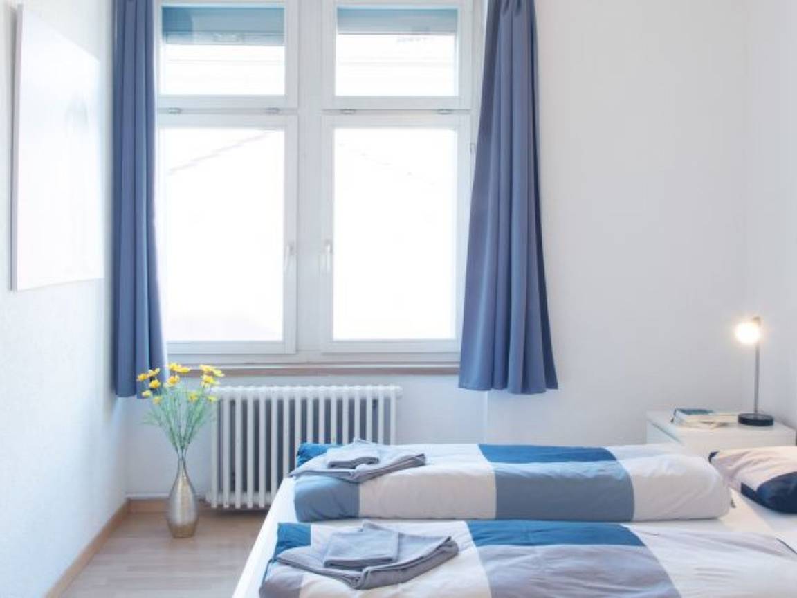 70 M² Lägenhet ∙ 1 Sovrum ∙ 6 Gäster - Zürich