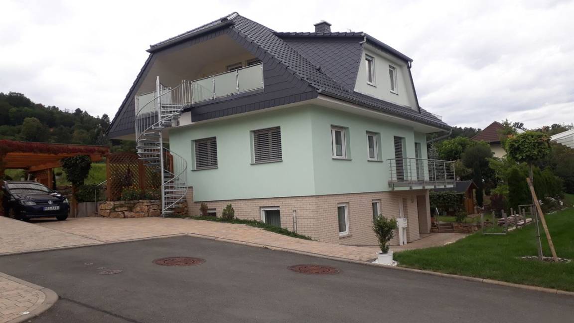 80 M² Ferienwohnung ∙ 6 Gäste - Rudolstadt