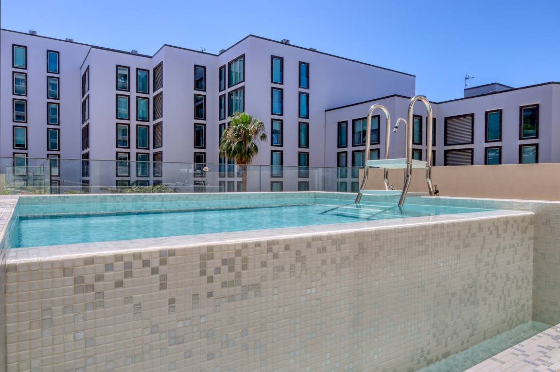 85 M² Huoneisto ∙ 2 Makuuhuonetta ∙ 4 Vierasta - Funchal