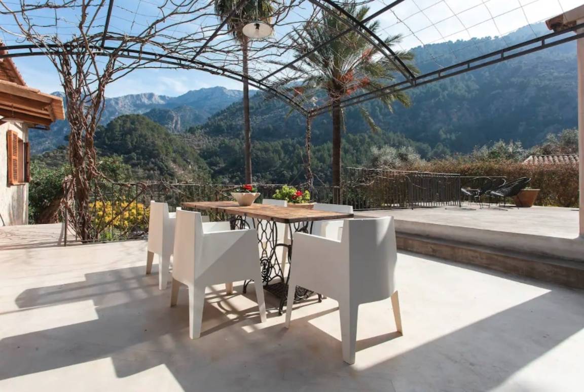 75 M² House ∙ 2 Bedrooms ∙ 4 Guests - Deià