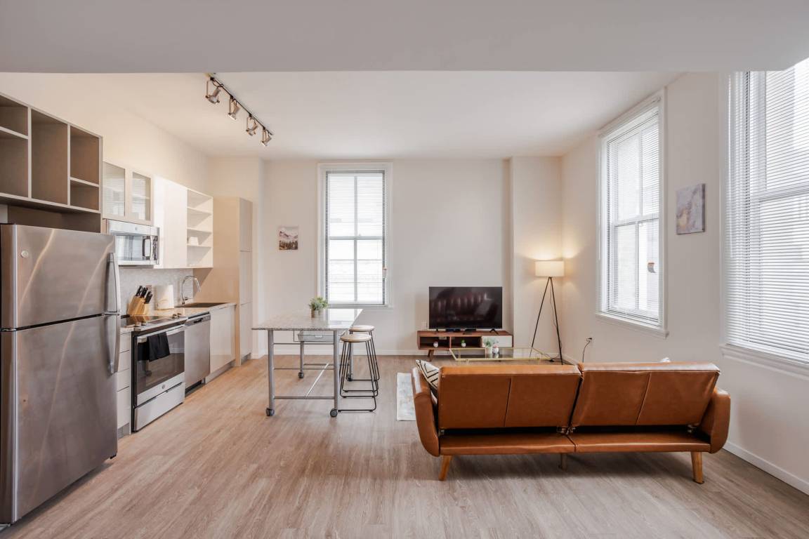 Apartment ∙ 2 Bedrooms ∙ 4 Guests - Covington, KY
