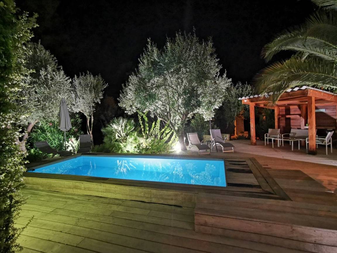 160 M² Villa ∙ 3 Bedrooms ∙ 6 Guests - Draguignan