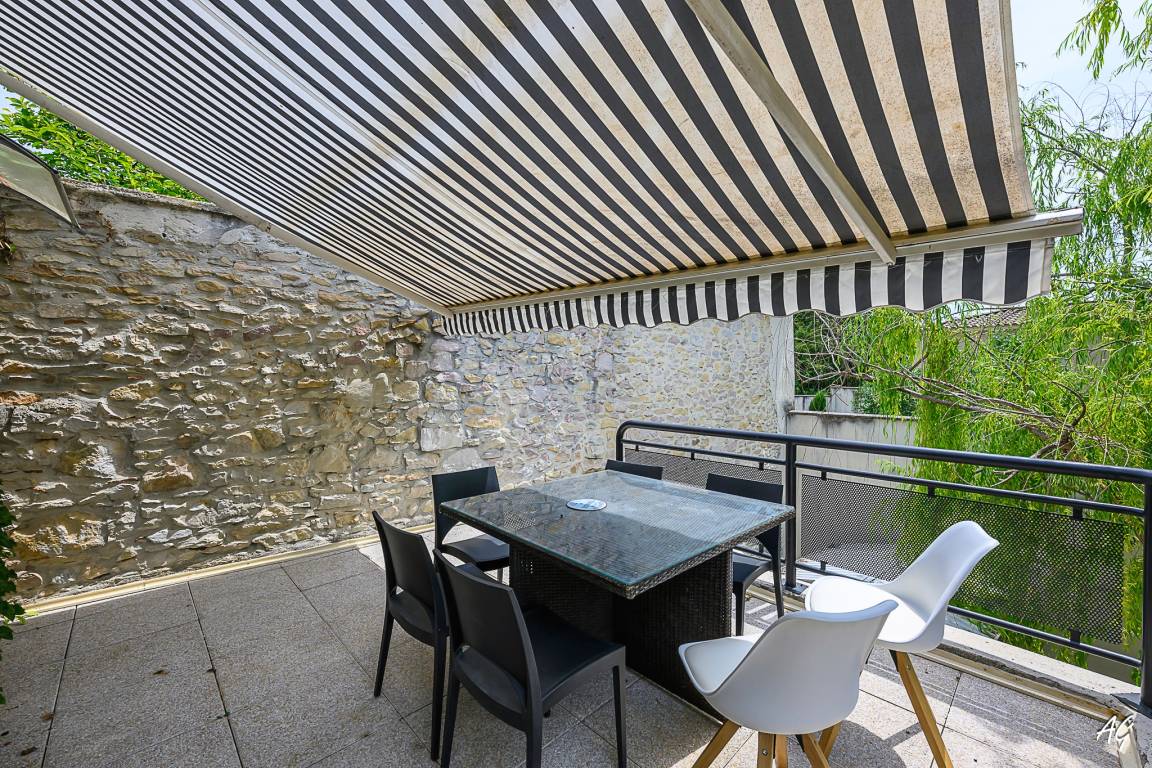 90 M² Huis ∙ 3 Slaapkamers ∙ 6 Gasten - Nîmes