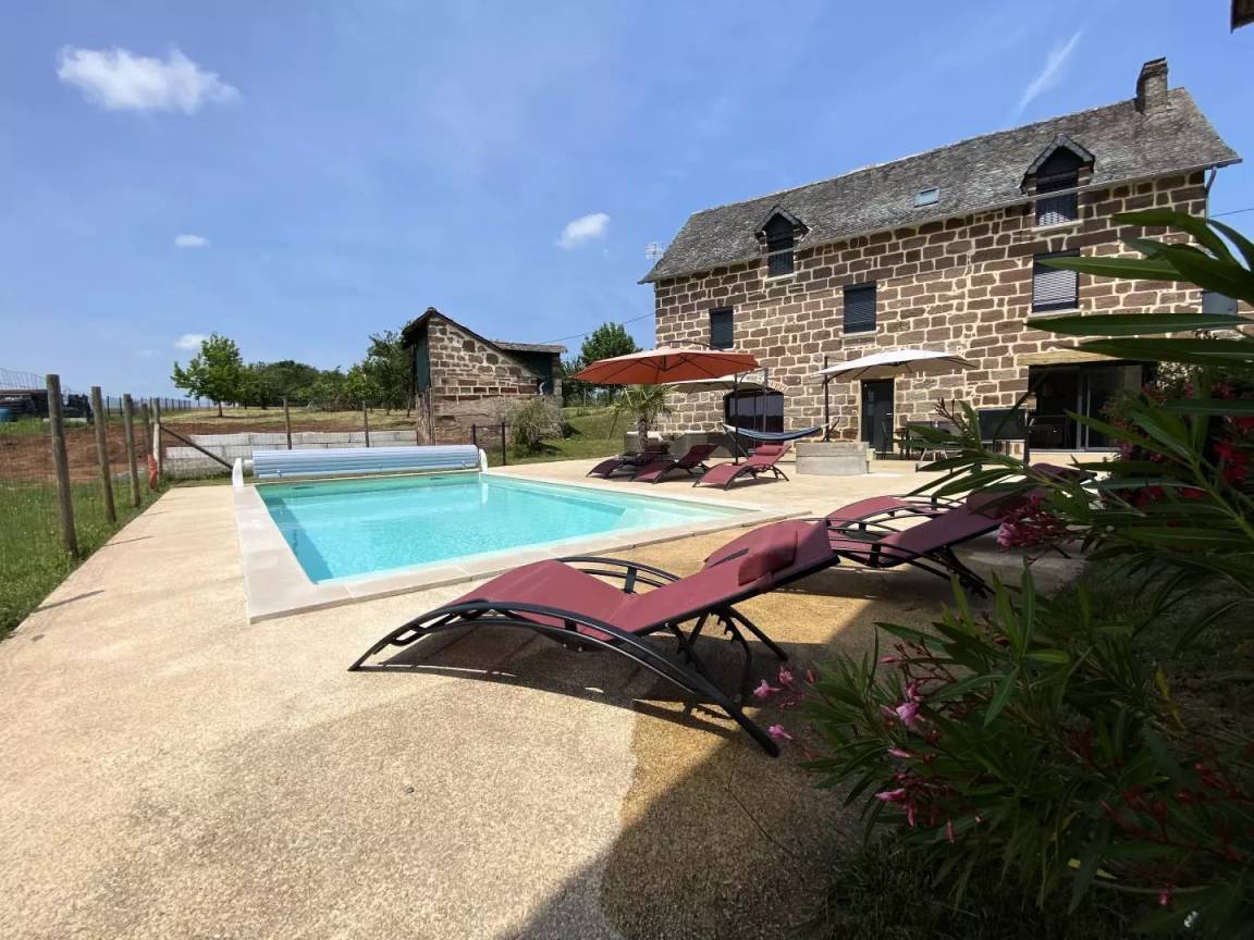 200 M² House ∙ 4 Bedrooms ∙ 8 Guests - Limousin