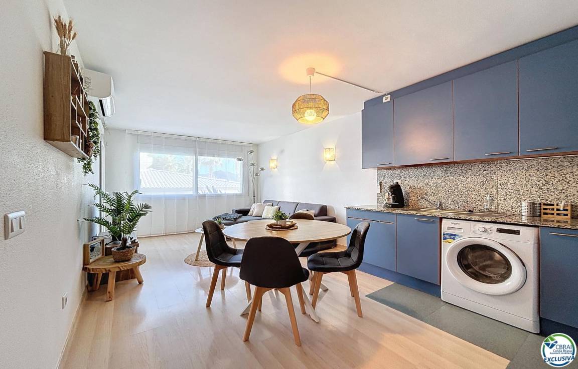 Apartment ∙ 2 Bedrooms ∙ 6 Guests - Roses