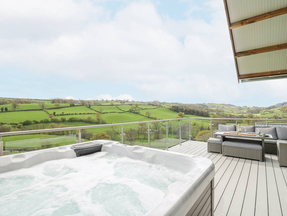 Cottage ∙ 4 Bedrooms ∙ 8 Guests - Welshpool