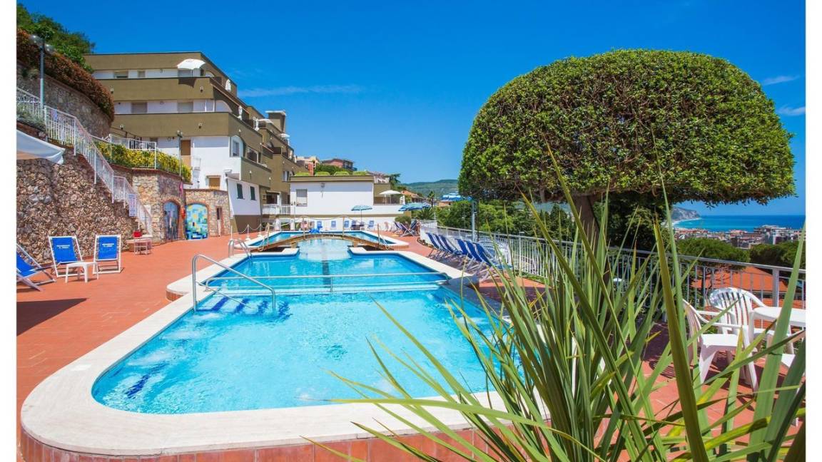 35 M² Appartement ∙ 1 Chambre ∙ 5 Personnes - Pietra Ligure