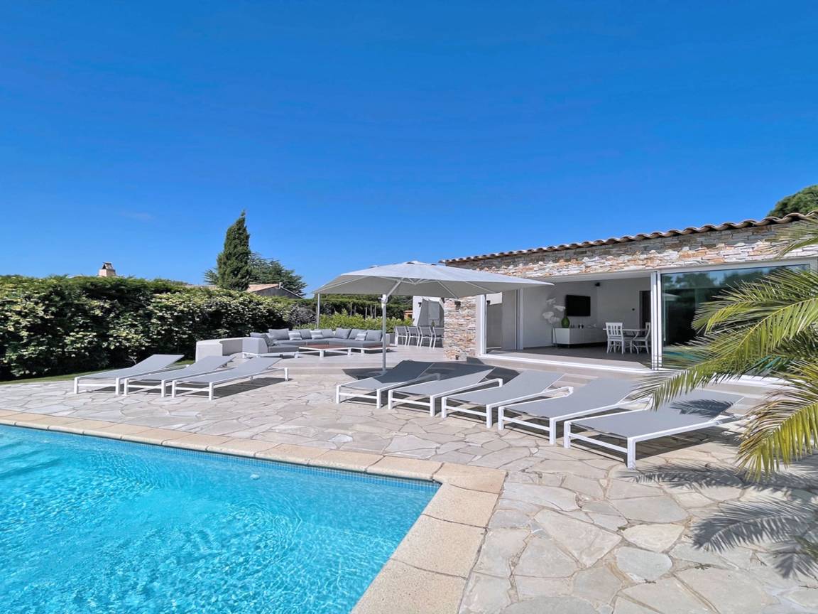 150 M² Maison De Vacances ∙ 4 Chambres ∙ 8 Personnes - Grimaud