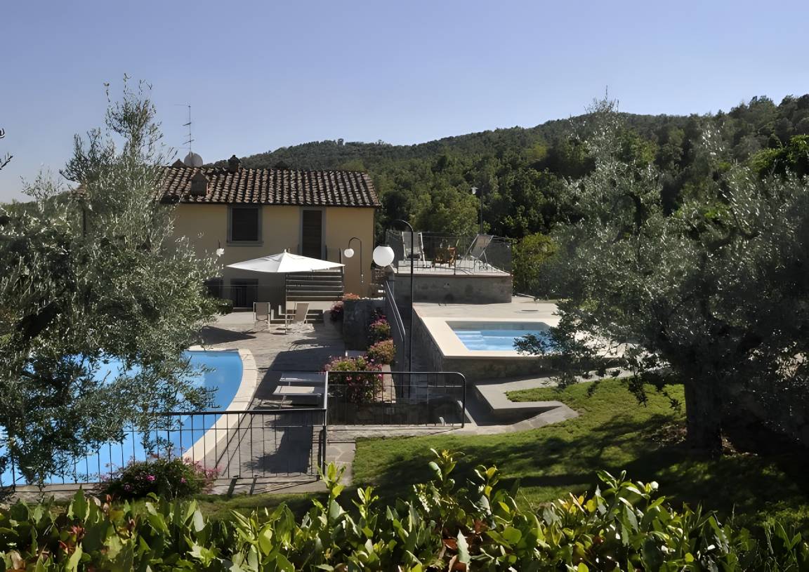 100 M² Apartment ∙ 3 Bedrooms ∙ 7 Guests - Arezzo