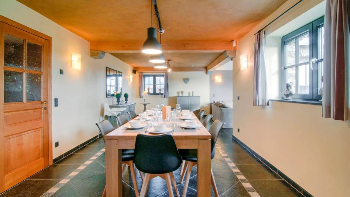 255 M² Huis ∙ 4 Slaapkamers ∙ 8 Gasten - België