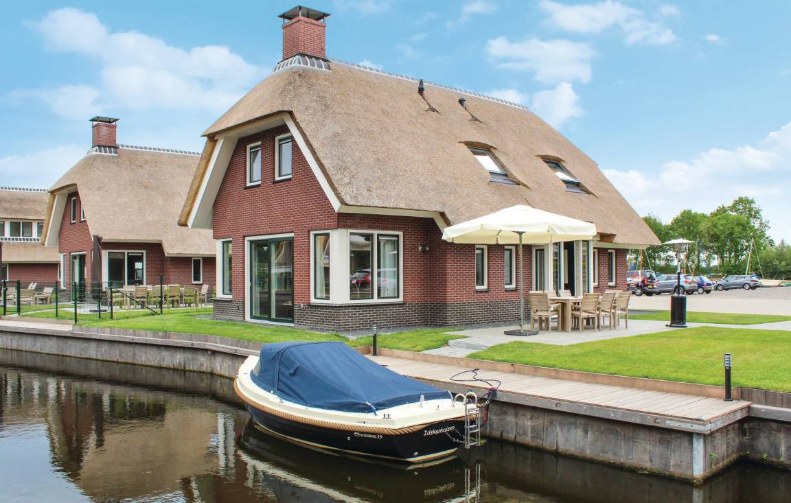 200 M² Huis ∙ 4 Slaapkamers ∙ 8 Gasten - Joure