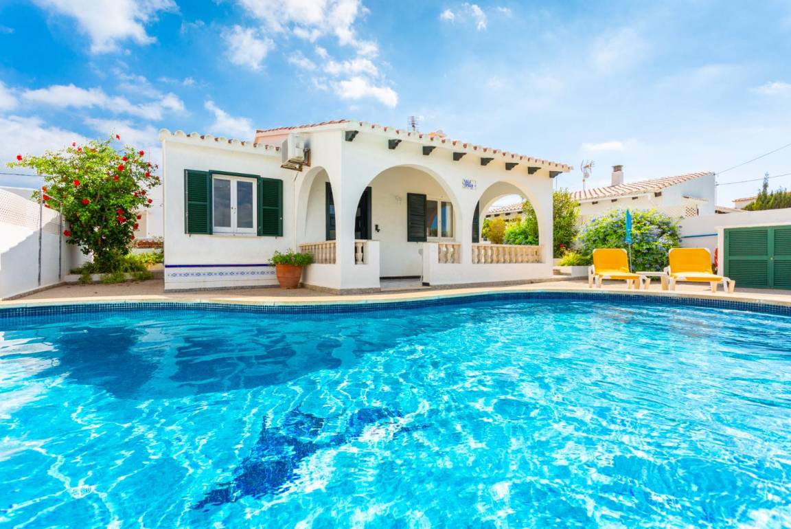85 M² Villa ∙ 2 Bedrooms ∙ 4 Guests - Menorca