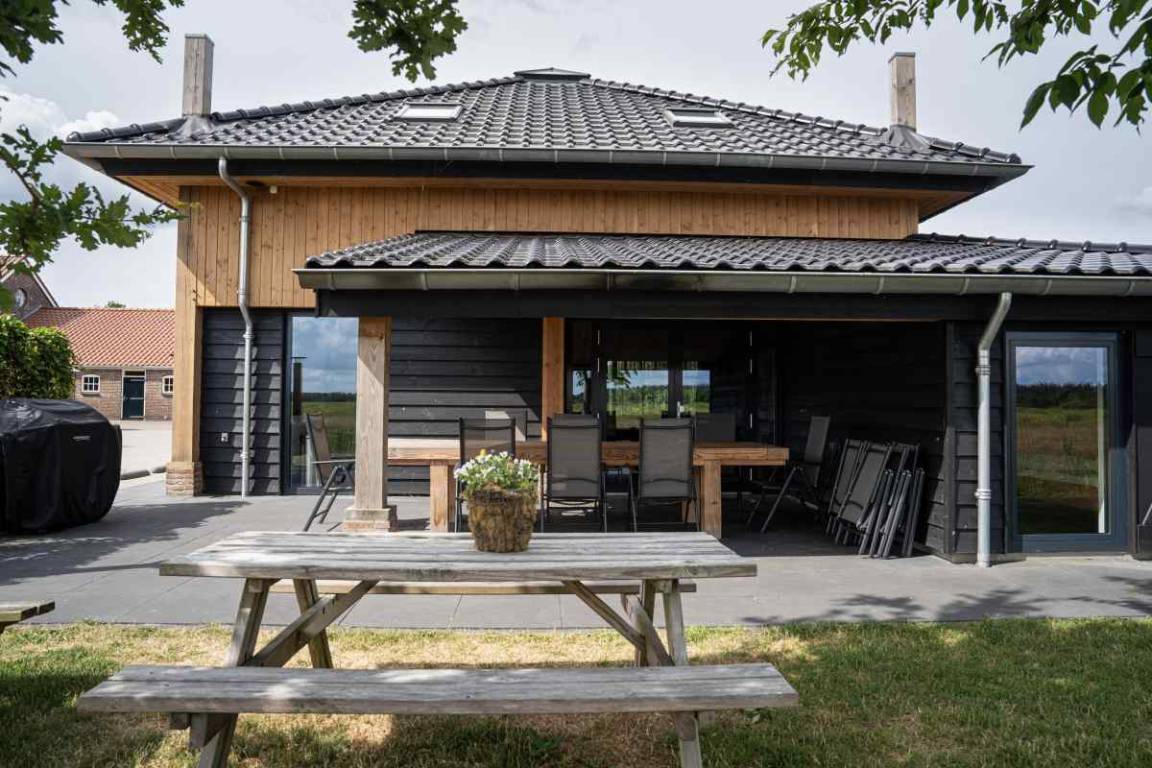 174 M² Huis ∙ 6 Slaapkamers ∙ 14 Gasten - Drenthe