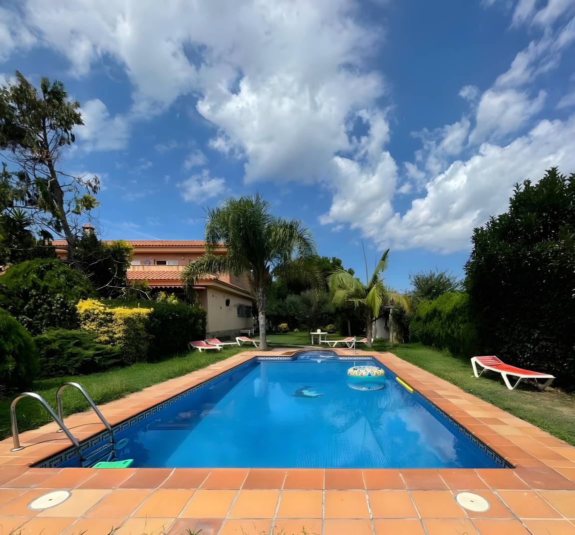 500 M² Villa ∙ 9 Chambres ∙ 18 Personnes - Pineda de Mar