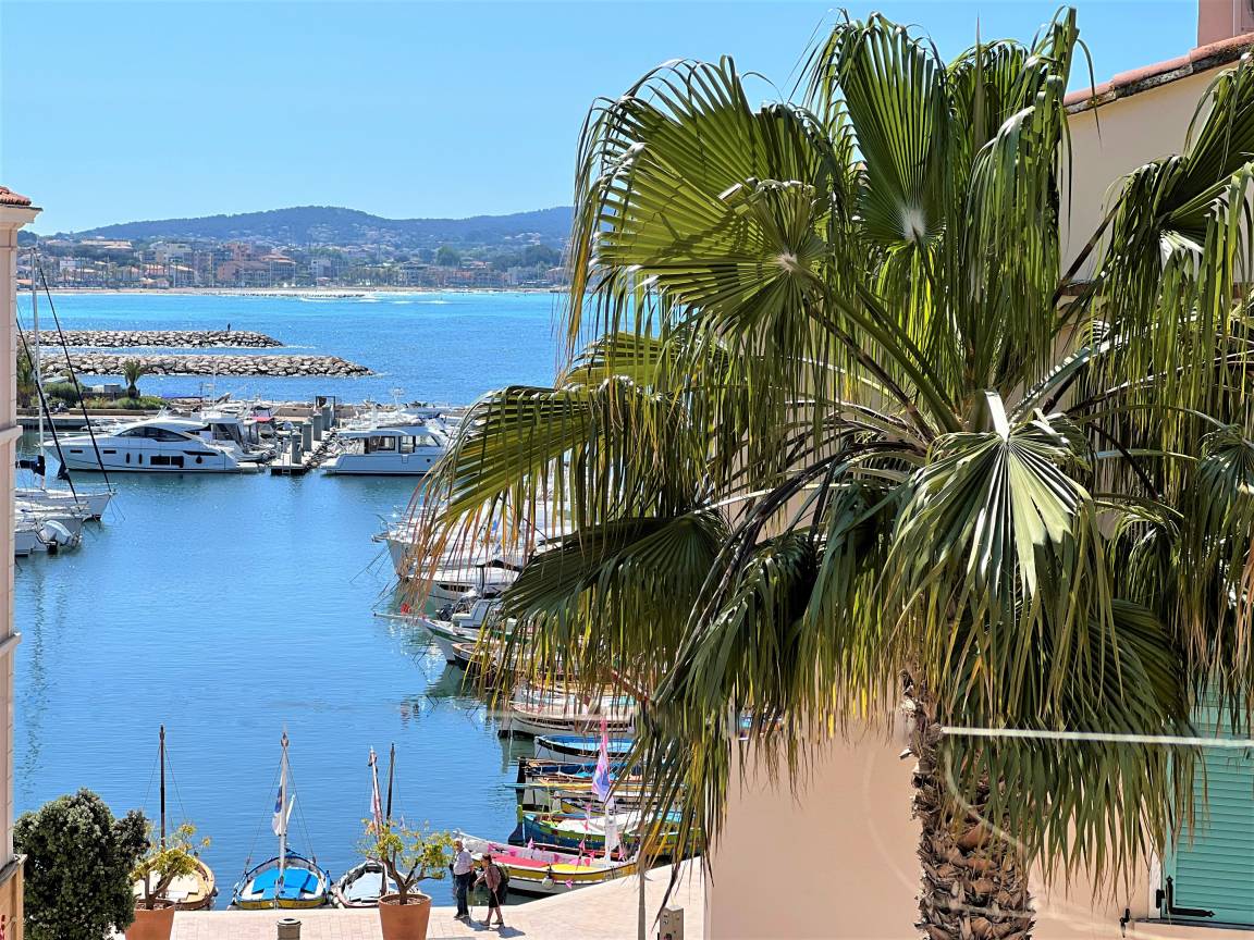 170 M² Apartment ∙ 3 Bedrooms ∙ 6 Guests - Sanary-sur-Mer