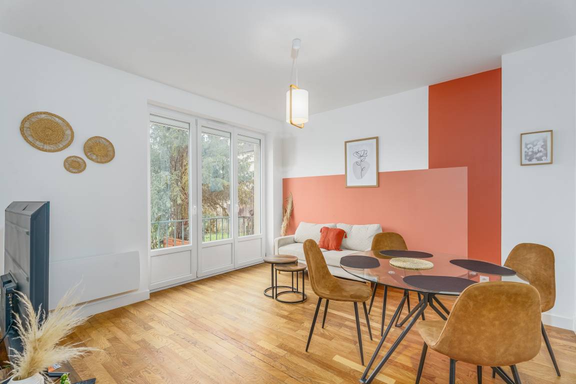 64 M² Ferienwohnung ∙ 2 Schlafzimmer ∙ 4 Gäste - Le Creusot