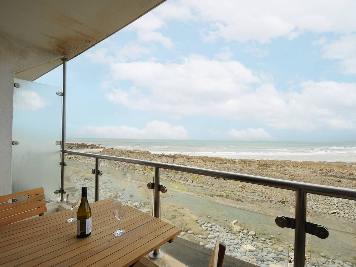 Cottage ∙ 2 Bedrooms ∙ 4 Guests - Westward Ho!