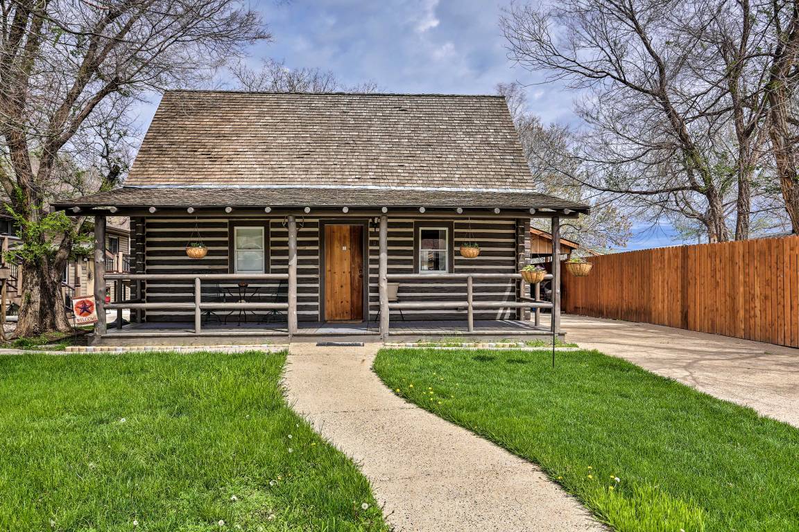 111 M² House ∙ 1 Bedroom ∙ 8 Guests - Medora, ND