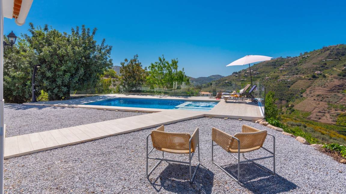 88 M² Ferienhaus ∙ 2 Schlafzimmer ∙ 4 Gäste - Canillas de Albaida