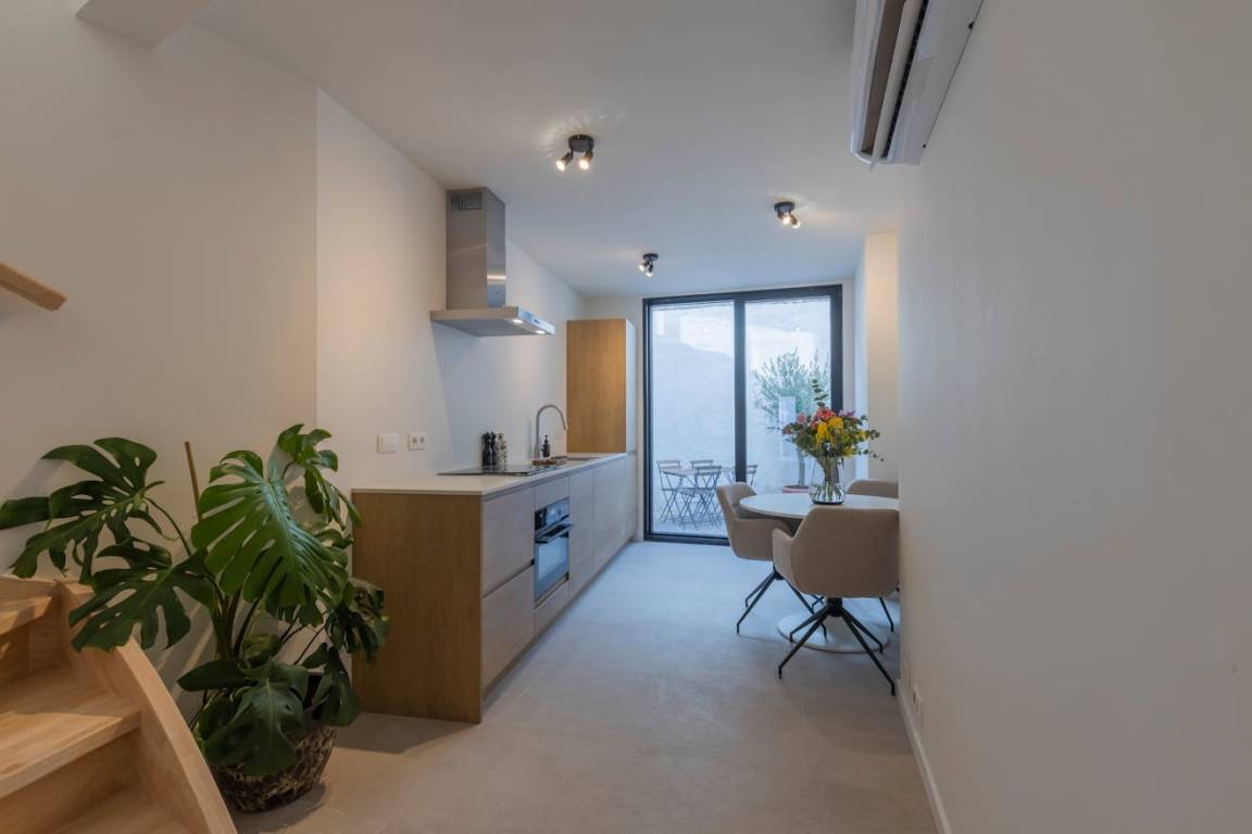 110 M² Huis ∙ 2 Slaapkamers ∙ 4 Gasten - Gent