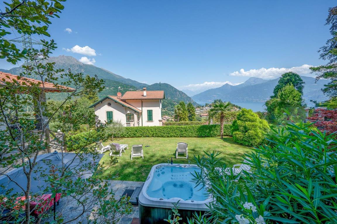 240 M² House ∙ 5 Bedrooms ∙ 10 Guests - Varenna