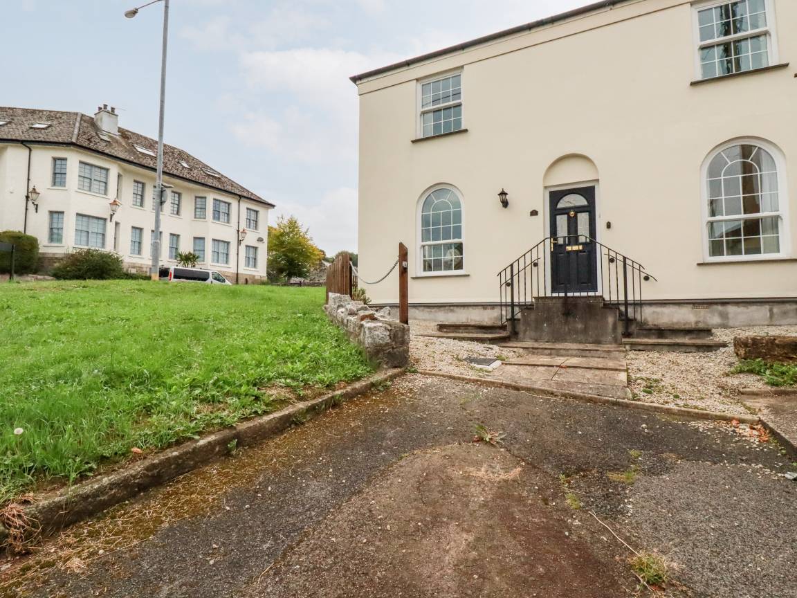 Cottage ∙ 3 Bedrooms ∙ 5 Guests - Lostwithiel