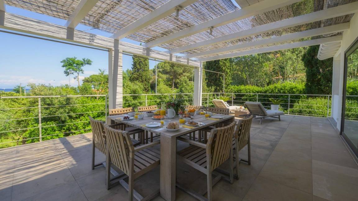 208 M² Villa ∙ 4 Slaapkamers ∙ 8 Gasten - Capoliveri