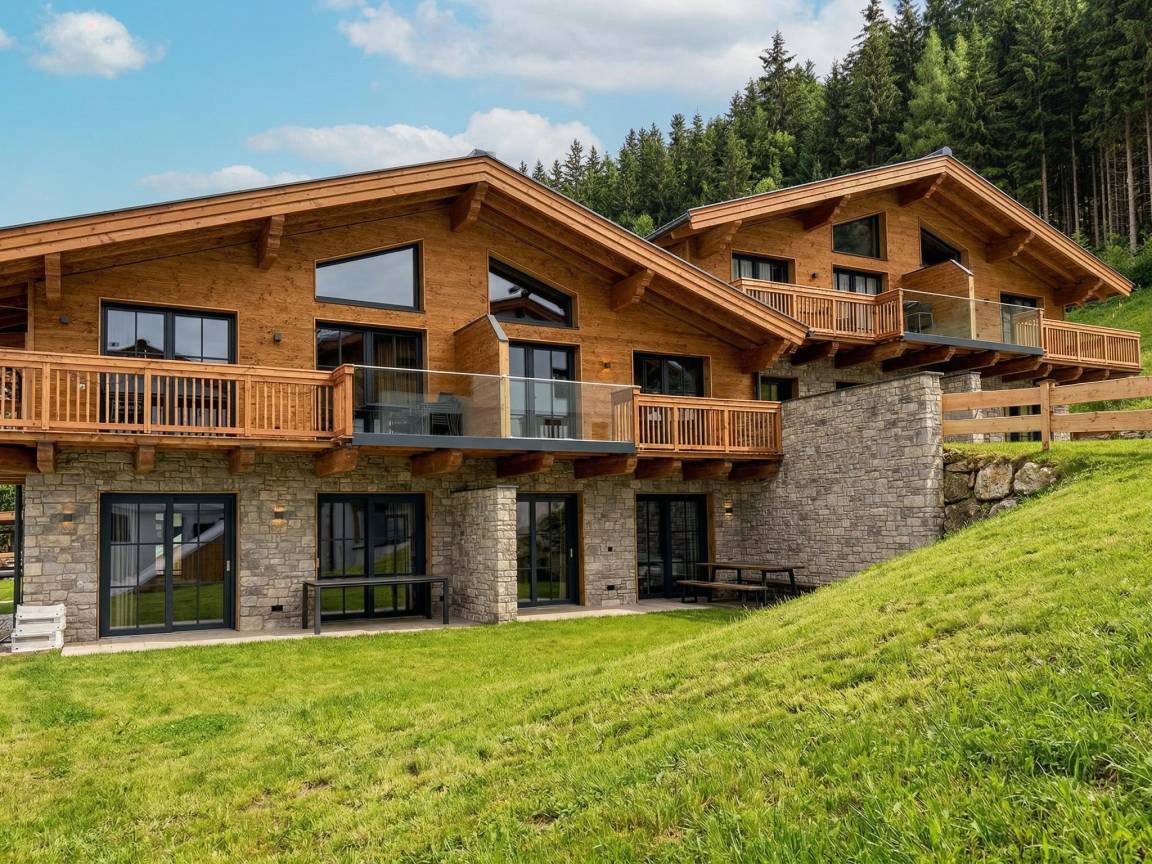 135 M² Chalet ∙ 3 Bedrooms ∙ 8 Guests - Werfenweng