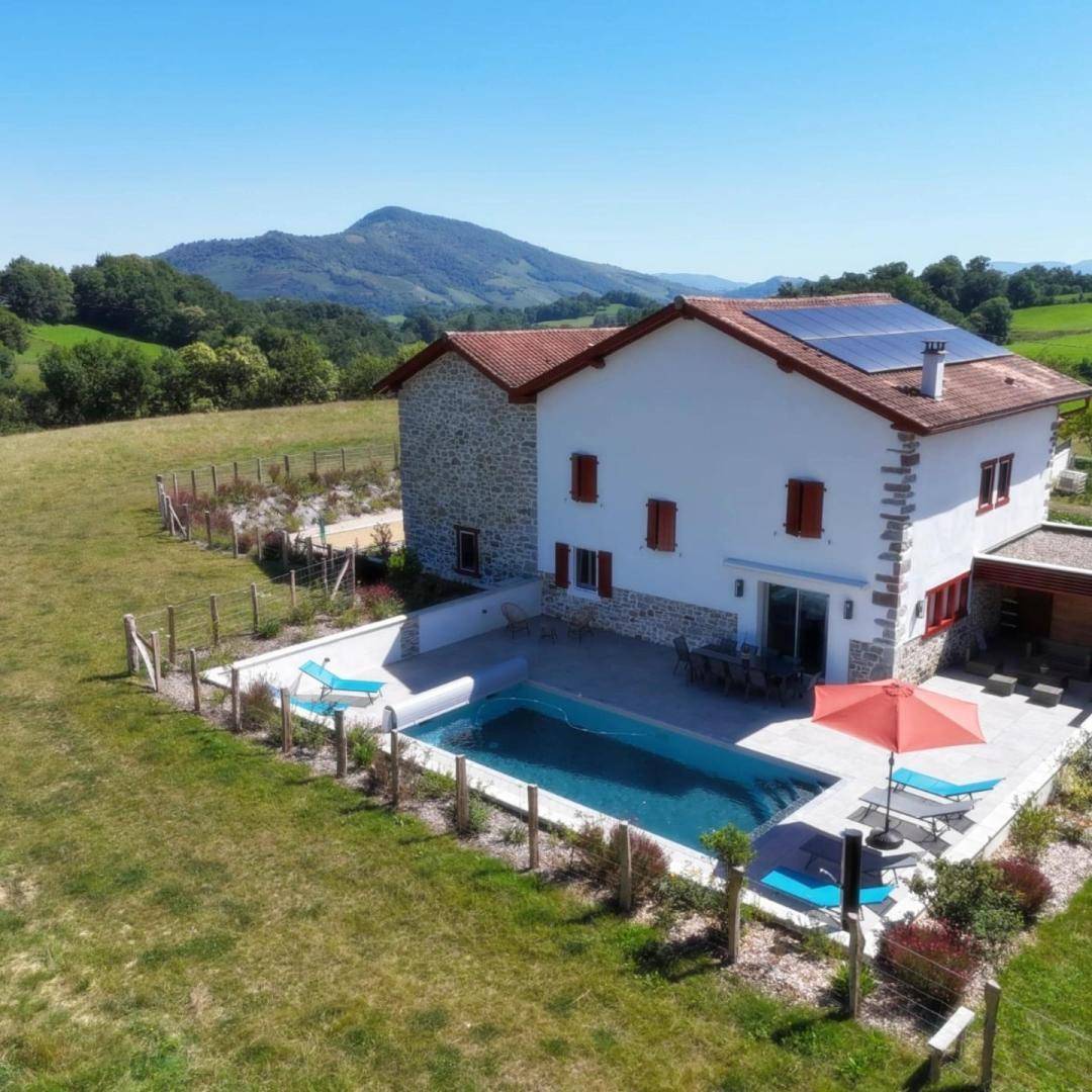 150 M² Gîte ∙ 3 Chambres ∙ 6 Personnes - Pays basque français