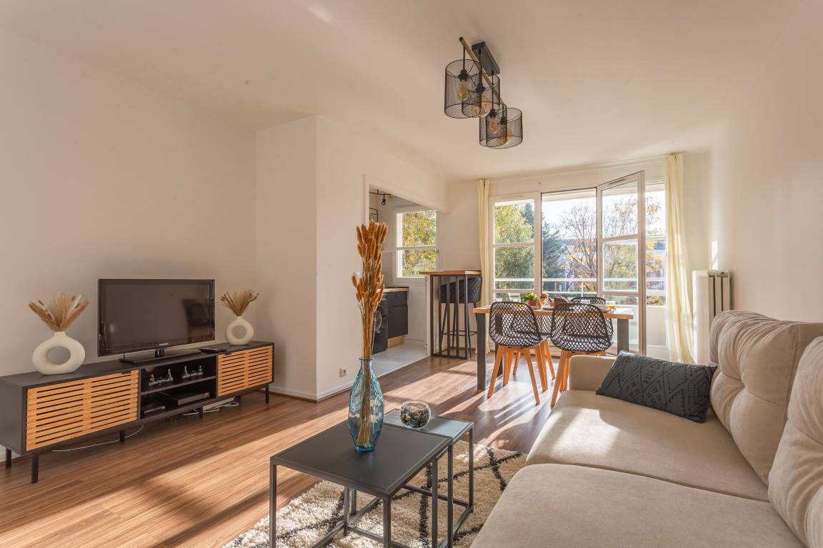 39 M² Appartement ∙ 1 Chambre ∙ 4 Personnes - Évry