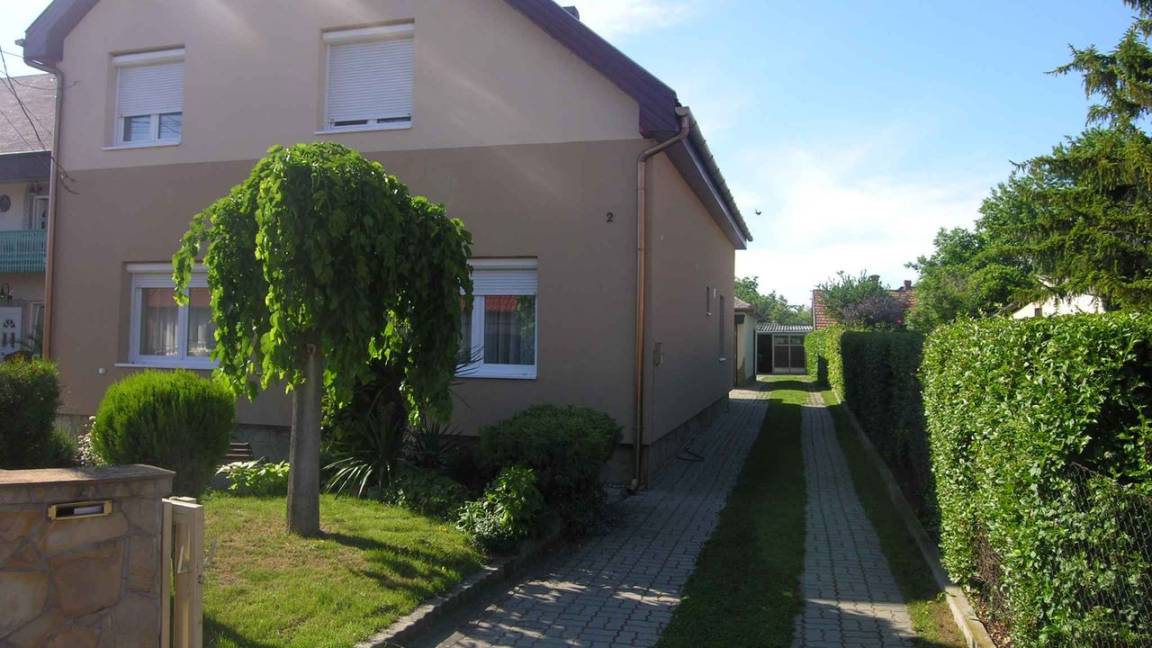 90 M² Apartment ∙ 3 Bedrooms ∙ 6 Guests - Balatonlelle