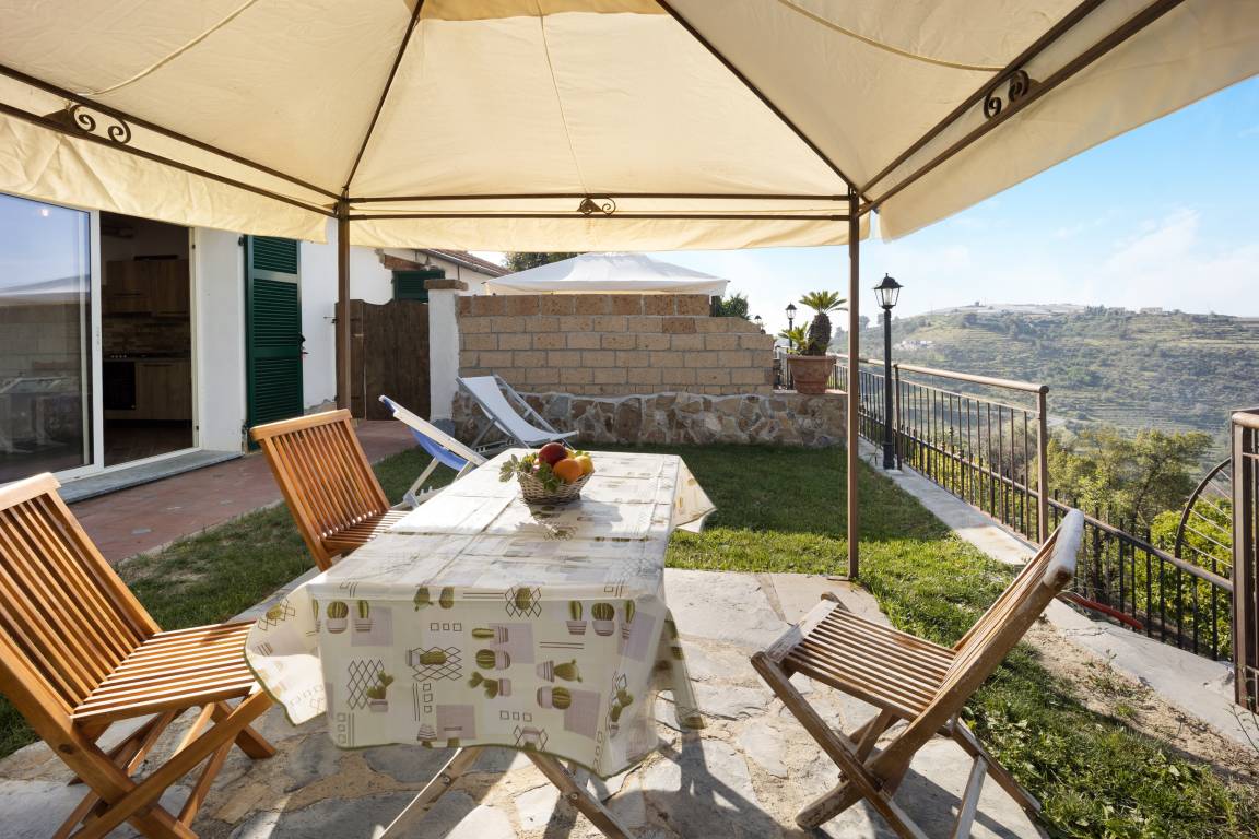 32 M² Dom ∙ 1 Sypialnia ∙ 3 Gości - Santo Stefano al Mare