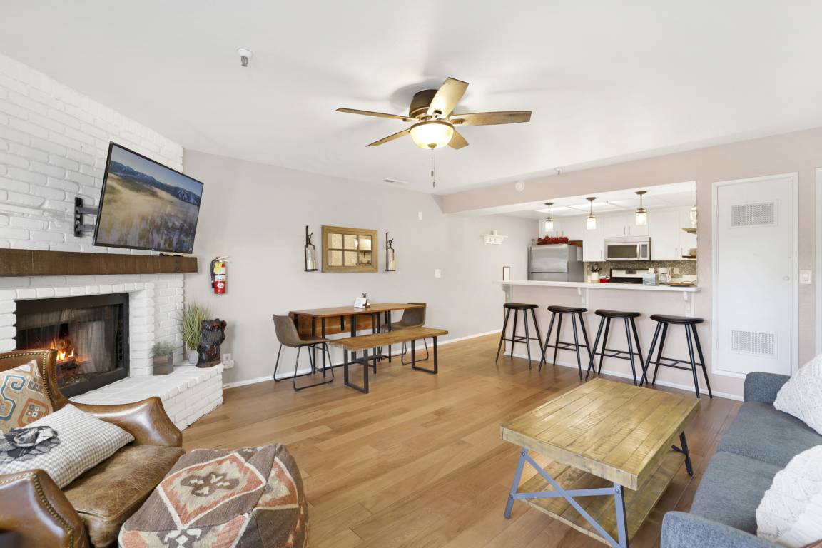 112 M² Condo ∙ 2 Bedrooms ∙ 6 Guests - Big Bear, CA