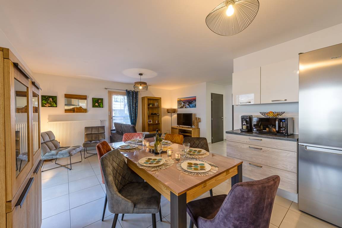 81 M² Appartement ∙ 3 Chambres ∙ 6 Personnes - Saint-Jorioz