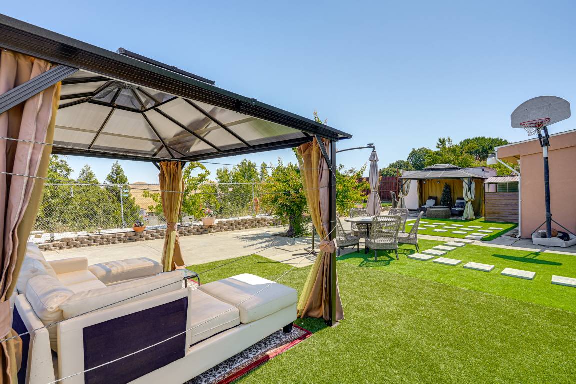 185 M² House ∙ 3 Bedrooms ∙ 6 Guests - El Cerrito, CA
